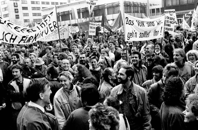 Mit 500.000 Mutigen am 4. November 1989 auf dem Berliner Alexanderplatz ...